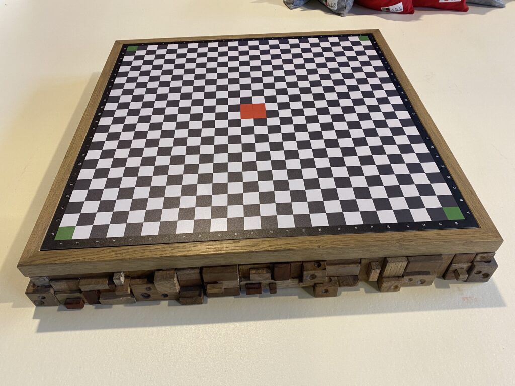 Scacchiera artigianale in 8 legni pregiati - superscacchi